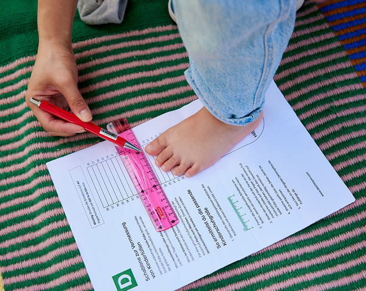 Mesurer correctement la pointure des enfants - voici comment faire