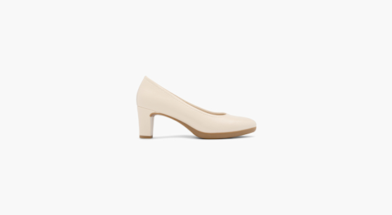 Easy Street Pumps Beige