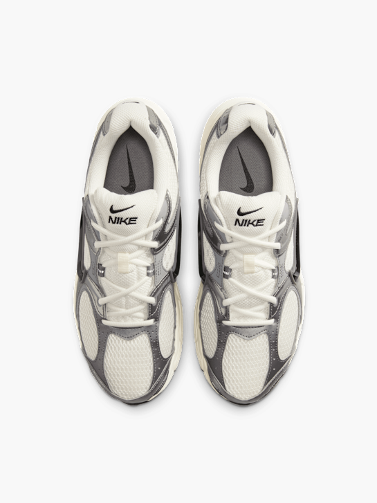 Nike V5 RNR Trainer Grey | DEICHMANN